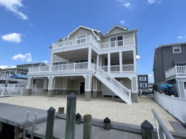 55 Mark – Janzer Builders – Waterfront Homes Custom Builder