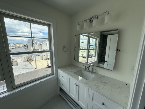 47 Mark – Janzer Builders – Waterfront Homes Custom Builder